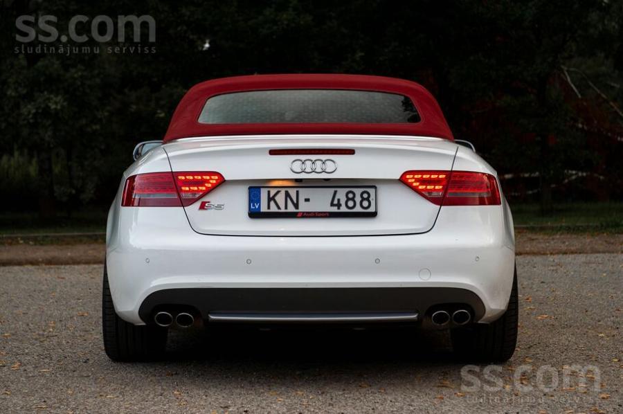 Balts Audi S5 2009 Rīga, ar dzinēja tilpumu 3.00 L un nobraukumu 149 tūkst. km par 16900 €, foto 4 vietnē AUTOMOTO.COM.LV