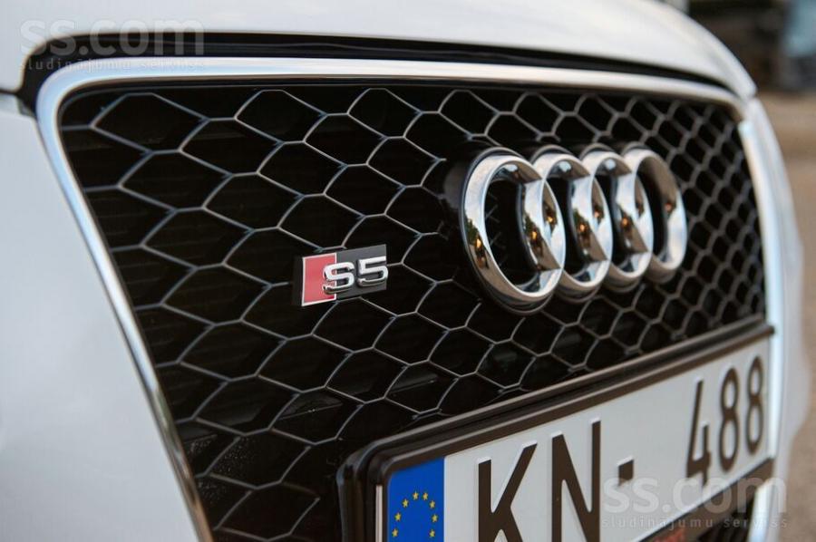 Balts Audi S5 2009 Rīga, ar dzinēja tilpumu 3.00 L un nobraukumu 149 tūkst. km par 16900 €, foto 8 vietnē AUTOMOTO.COM.LV