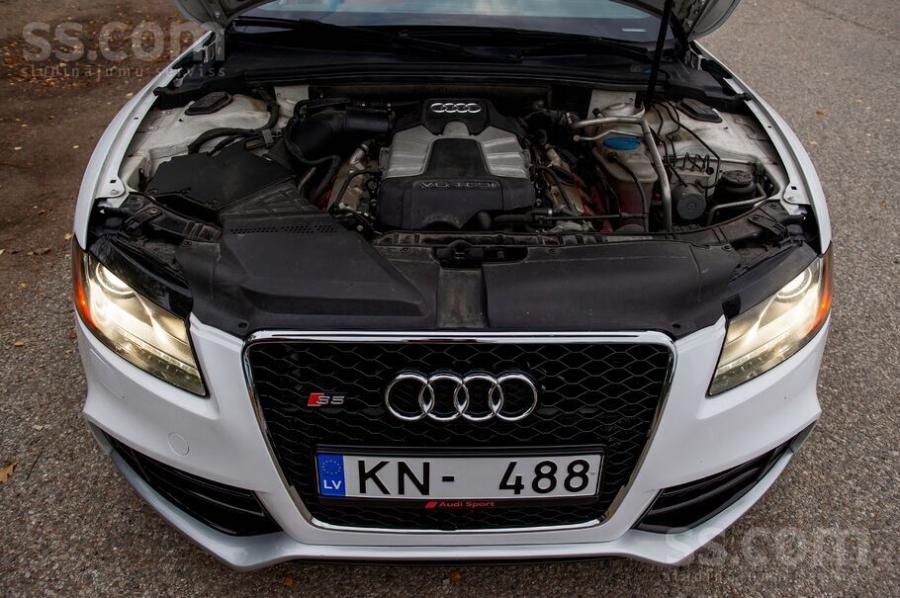 Balts Audi S5 2009 Rīga, ar dzinēja tilpumu 3.00 L un nobraukumu 149 tūkst. km par 16900 €, foto 25 vietnē AUTOMOTO.COM.LV