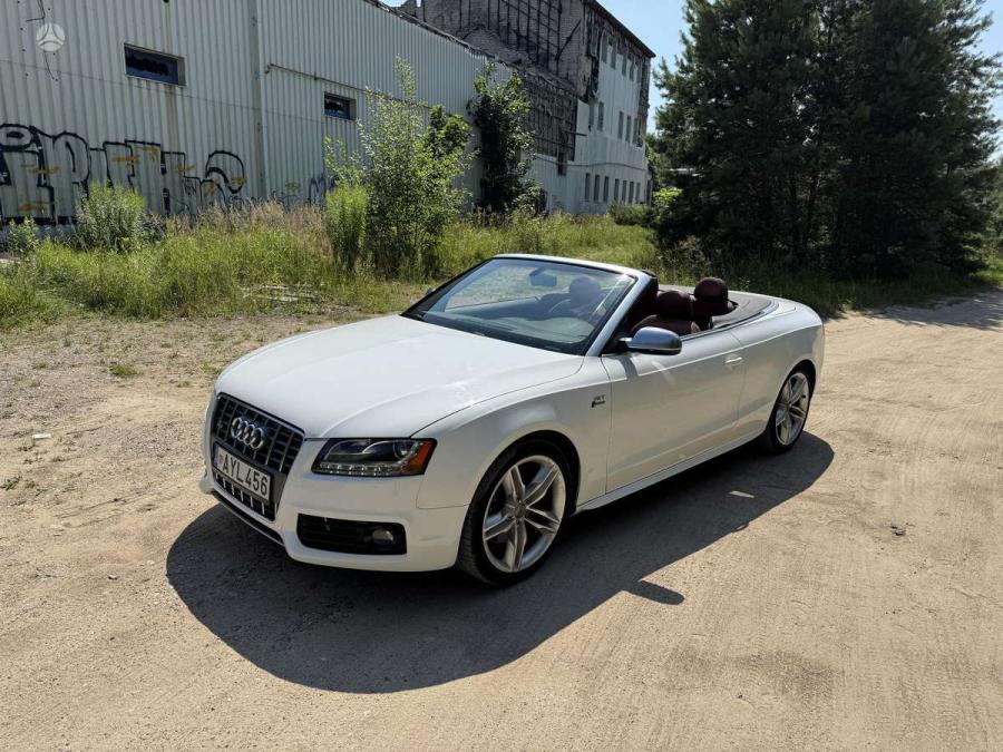 White Audi S5 2010 in Vilnius, with an engine capacity of 3.00 L and mileage of 294 thousand km for 8900 €, photo 1 on AUTOMOTO.COM.LV