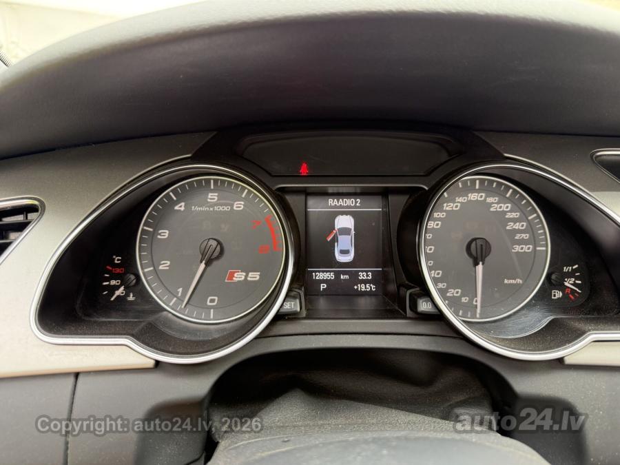 White Audi S5 2011 in Tallinn, with an engine capacity of 3.00 L and mileage of 0 thousand km for 14999 €, photo 8 on AUTOMOTO.COM.LV