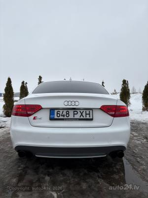 Balts Audi S5 2009 Tallina, ar dzinēja tilpumu 4.20 L un nobraukumu 333 tūkst. km par 10300 €, foto 5 vietnē AUTOMOTO.COM.LV