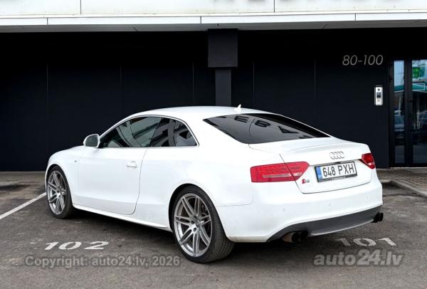 Balts Audi S5 2009 Tartu, ar dzinēja tilpumu 4.20 L un nobraukumu 330 tūkst. km par 8990 €, foto 6 vietnē AUTOMOTO.COM.LV