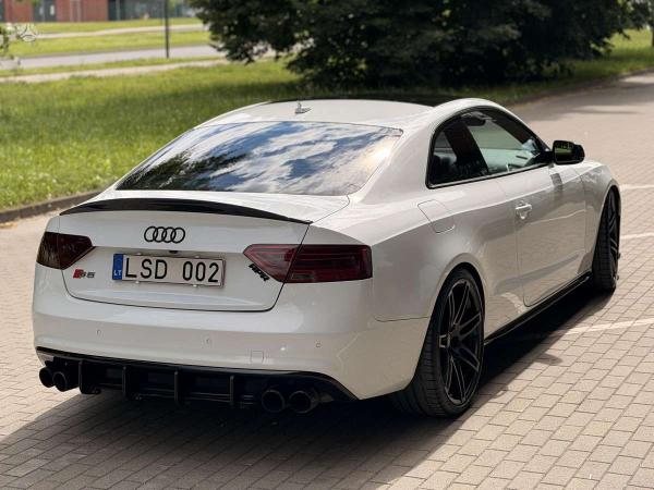 Balts Audi S5 2014 Kauņa, ar dzinēja tilpumu 3.00 L un nobraukumu 215 tūkst. km par 14500 €, foto 5 vietnē AUTOMOTO.COM.LV