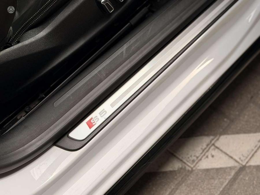 Balts Audi S5 2014 Kauņa, ar dzinēja tilpumu 3.00 L un nobraukumu 215 tūkst. km par 14500 €, foto 12 vietnē AUTOMOTO.COM.LV