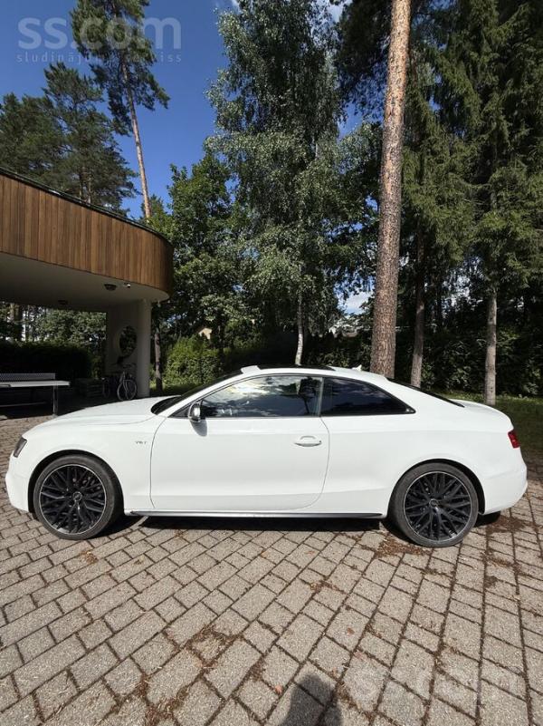 White Audi S5 2014 in Riga, with an engine capacity of 3.00 L and mileage of 183 thousand km for 13500 €, photo 2 on AUTOMOTO.COM.LV