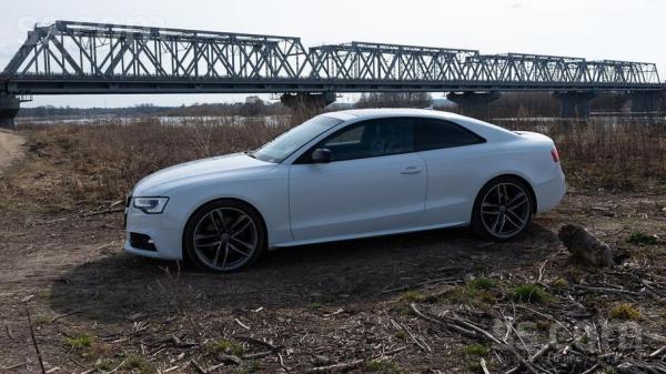 White Audi S5 2016 in Daugavpils, with an engine capacity of 3.00 L and mileage of 230 thousand km for 16500 €, photo 4 on AUTOMOTO.COM.LV