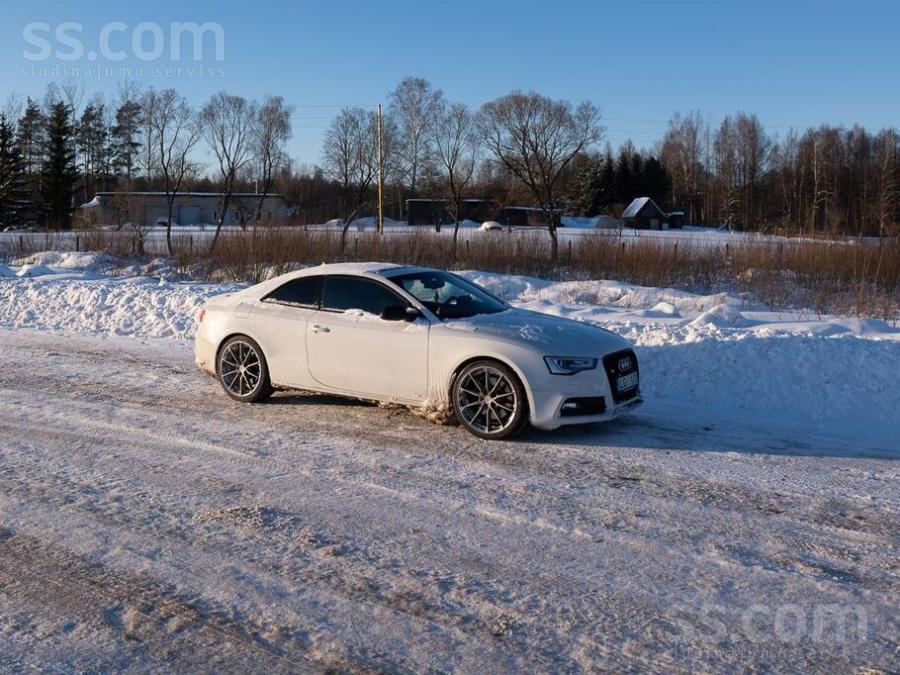 Balts Audi S5 2016 Daugavpils, ar dzinēja tilpumu 3.00 L un nobraukumu 230 tūkst. km par 16500 €, foto 21 vietnē AUTOMOTO.COM.LV