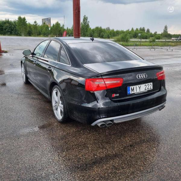 Black Audi S6 2013 in Vilnius, with an engine capacity of 3.99 L and mileage of 185 thousand km for 16500 €, photo 2 on AUTOMOTO.COM.LV