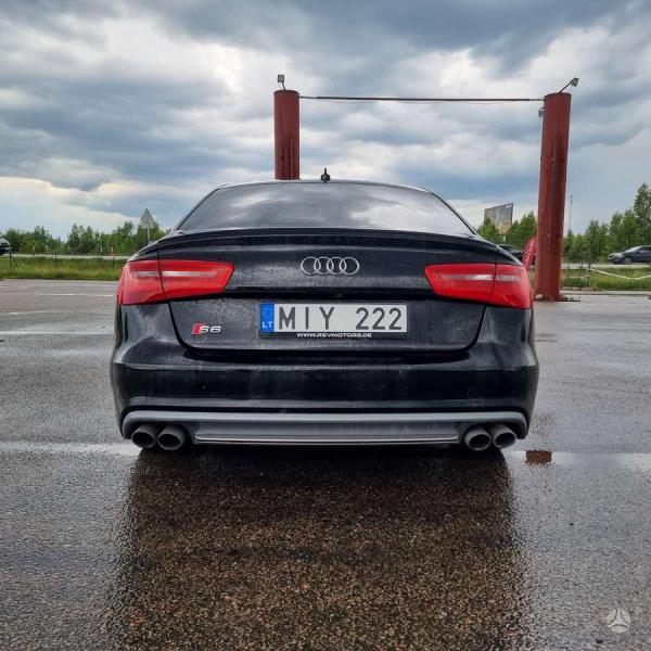 Black Audi S6 2013 in Vilnius, with an engine capacity of 3.99 L and mileage of 185 thousand km for 16500 €, photo 5 on AUTOMOTO.COM.LV