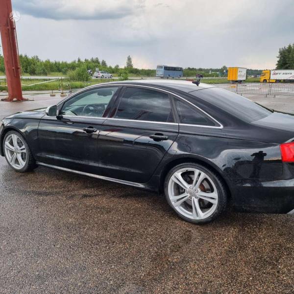 Black Audi S6 2013 in Vilnius, with an engine capacity of 3.99 L and mileage of 185 thousand km for 16500 €, photo 7 on AUTOMOTO.COM.LV