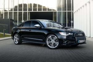 Black Audi S6 2013 in Vilnius, with an engine capacity of 3.99 L and mileage of 185 thousand km for 16500 €, photo  on AUTOMOTO.COM.LV