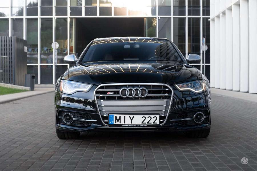Black Audi S6 2013 in Vilnius, with an engine capacity of 3.99 L and mileage of 185 thousand km for 16500 €, photo 5 on AUTOMOTO.COM.LV