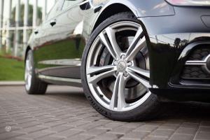 Black Audi S6 2013 in Vilnius, with an engine capacity of 3.99 L and mileage of 186 thousand km for 16200 €, photo 9 on AUTOMOTO.COM.LV