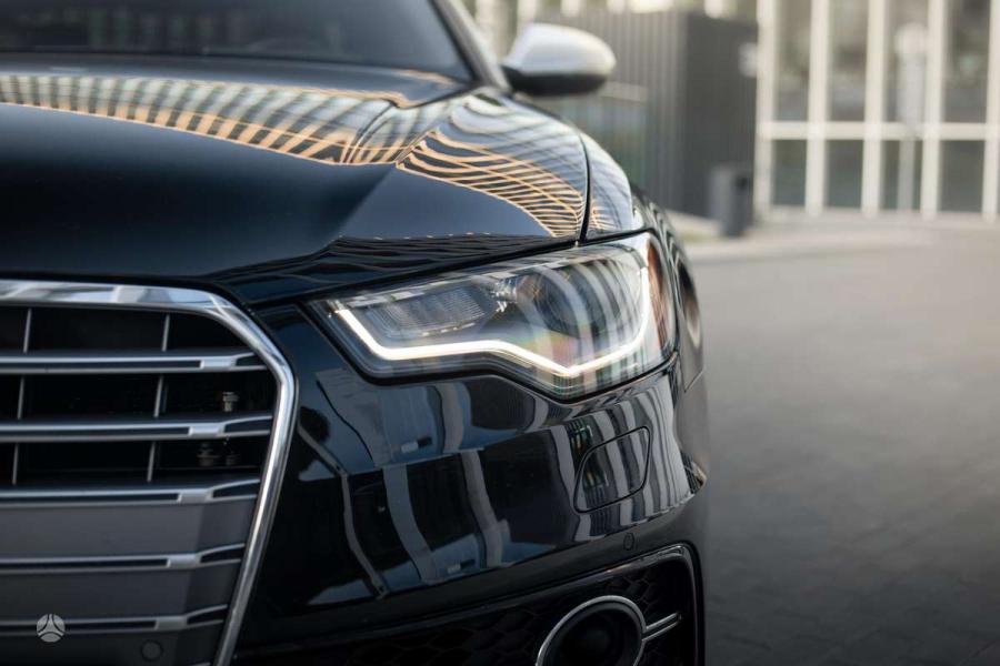 Black Audi S6 2013 in Vilnius, with an engine capacity of 3.99 L and mileage of 186 thousand km for 16200 €, photo 10 on AUTOMOTO.COM.LV