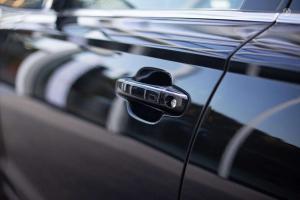 Black Audi S6 2013 in Vilnius, with an engine capacity of 3.99 L and mileage of 186 thousand km for 16200 €, photo 14 on AUTOMOTO.COM.LV