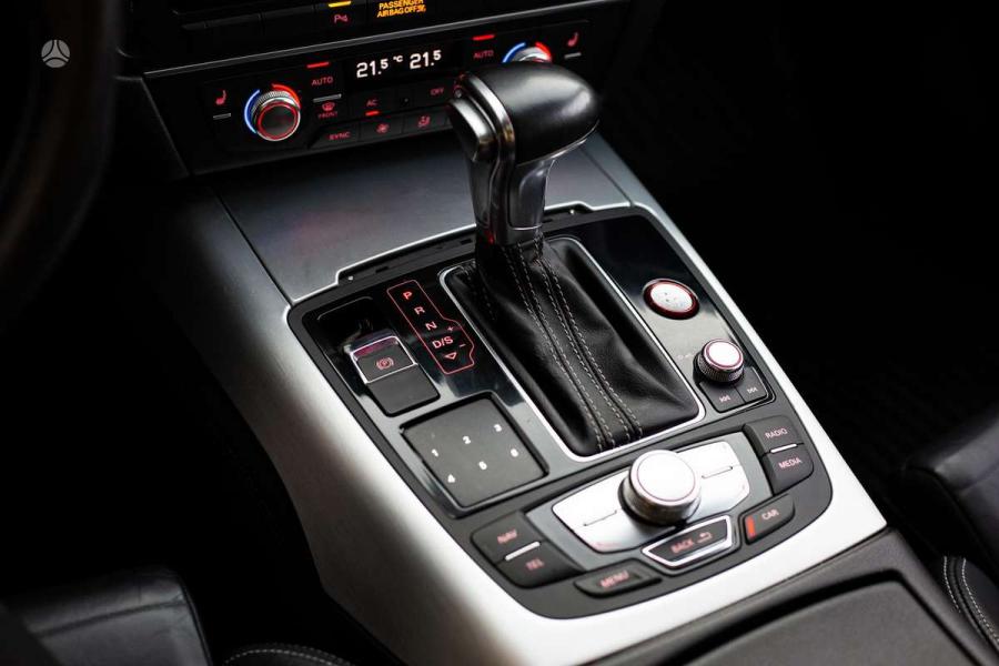 Black Audi S6 2013 in Vilnius, with an engine capacity of 3.99 L and mileage of 186 thousand km for 16200 €, photo 24 on AUTOMOTO.COM.LV