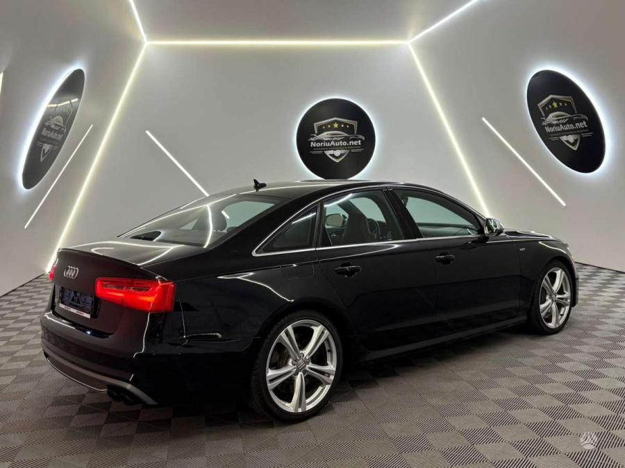 Black Audi S6 2013 in Marijampole, with an engine capacity of 3.99 L and mileage of 200 thousand km for 17500 €, photo 15 on AUTOMOTO.COM.LV