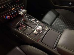 Black Audi S6 2013 in Marijampole, with an engine capacity of 3.99 L and mileage of 200 thousand km for 17500 €, photo 16 on AUTOMOTO.COM.LV