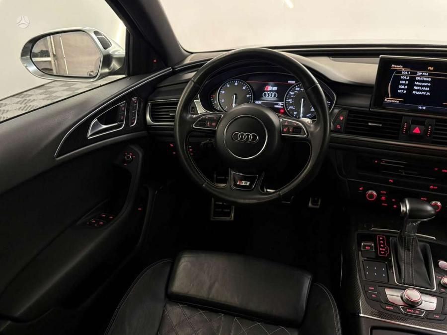 Black Audi S6 2013 in Marijampole, with an engine capacity of 3.99 L and mileage of 200 thousand km for 17500 €, photo 20 on AUTOMOTO.COM.LV