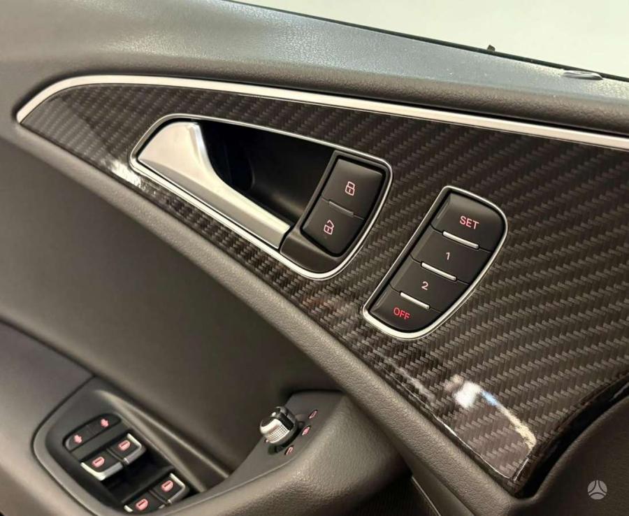 Black Audi S6 2013 in Marijampole, with an engine capacity of 3.99 L and mileage of 200 thousand km for 17500 €, photo 33 on AUTOMOTO.COM.LV