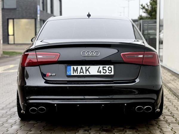 Black Audi S6 2013 in Kaunas, with an engine capacity of 3.99 L and mileage of 160 thousand km for 25000 €, photo 10 on AUTOMOTO.COM.LV