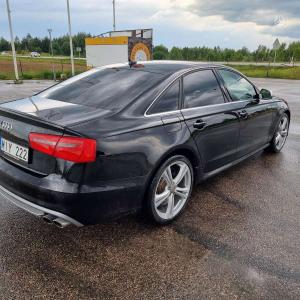 Melns Audi S6 2013 Viļņa, ar dzinēja tilpumu 3.99 L un nobraukumu 188 tūkst. km par 15999 €, foto 5 vietnē AUTOMOTO.COM.LV