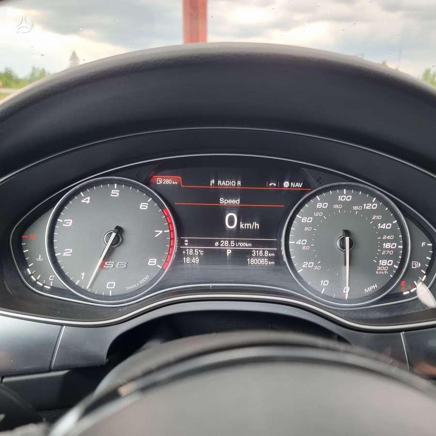 Melns Audi S6 2013 Viļņa, ar dzinēja tilpumu 3.99 L un nobraukumu 188 tūkst. km par 15999 €, foto 28 vietnē AUTOMOTO.COM.LV