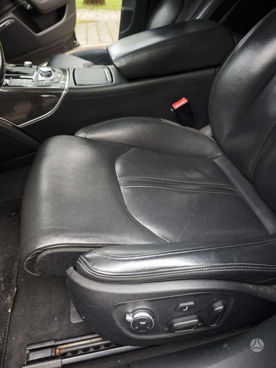 Black Audi S6 2013 in Klaipeda, with an engine capacity of 3.99 L and mileage of 167 thousand km for 23500 €, photo 7 on AUTOMOTO.COM.LV