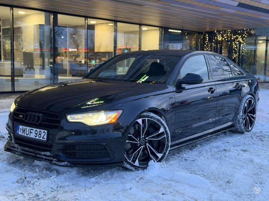 Melns Audi S6 2014 Viļņa, ar dzinēja tilpumu 3.99 L un nobraukumu 188 tūkst. km par 17500 €, foto 1 vietnē AUTOMOTO.COM.LV