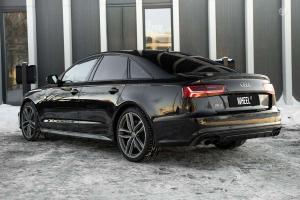 Black Audi S6 2016 in Vilnius, with an engine capacity of 3.99 L and mileage of 104 thousand km for 27500 €, photo 3 on AUTOMOTO.COM.LV