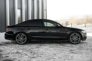 Black Audi S6 2016 in Vilnius, with an engine capacity of 3.99 L and mileage of 104 thousand km for 27500 €, photo 6 on AUTOMOTO.COM.LV