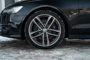 Black Audi S6 2016 in Vilnius, with an engine capacity of 3.99 L and mileage of 104 thousand km for 27500 €, photo 11 on AUTOMOTO.COM.LV