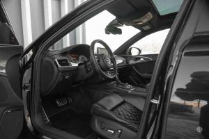 Black Audi S6 2016 in Vilnius, with an engine capacity of 3.99 L and mileage of 104 thousand km for 27500 €, photo 13 on AUTOMOTO.COM.LV