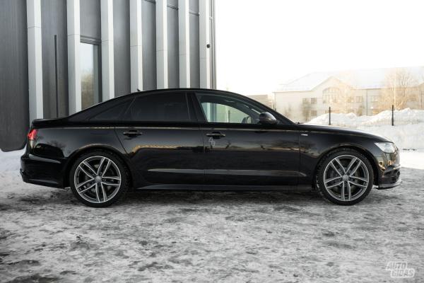 Black Audi S6 2016 in Vilnius, with an engine capacity of 4.00 L and mileage of 104 thousand km for 27500 €, photo 6 on AUTOMOTO.COM.LV