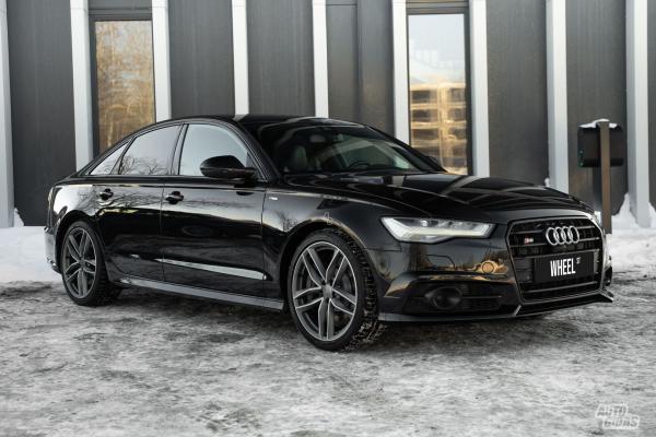 Black Audi S6 2016 in Vilnius, with an engine capacity of 4.00 L and mileage of 104 thousand km for 27500 €, photo 7 on AUTOMOTO.COM.LV