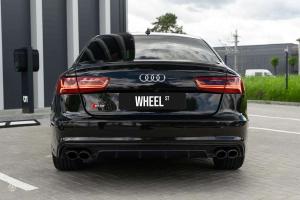 Black Audi S6 2016 in Vilnius, with an engine capacity of 3.99 L and mileage of 104 thousand km for 26490 €, photo 5 on AUTOMOTO.COM.LV