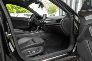 Black Audi S6 2016 in Vilnius, with an engine capacity of 3.99 L and mileage of 104 thousand km for 26490 €, photo 18 on AUTOMOTO.COM.LV