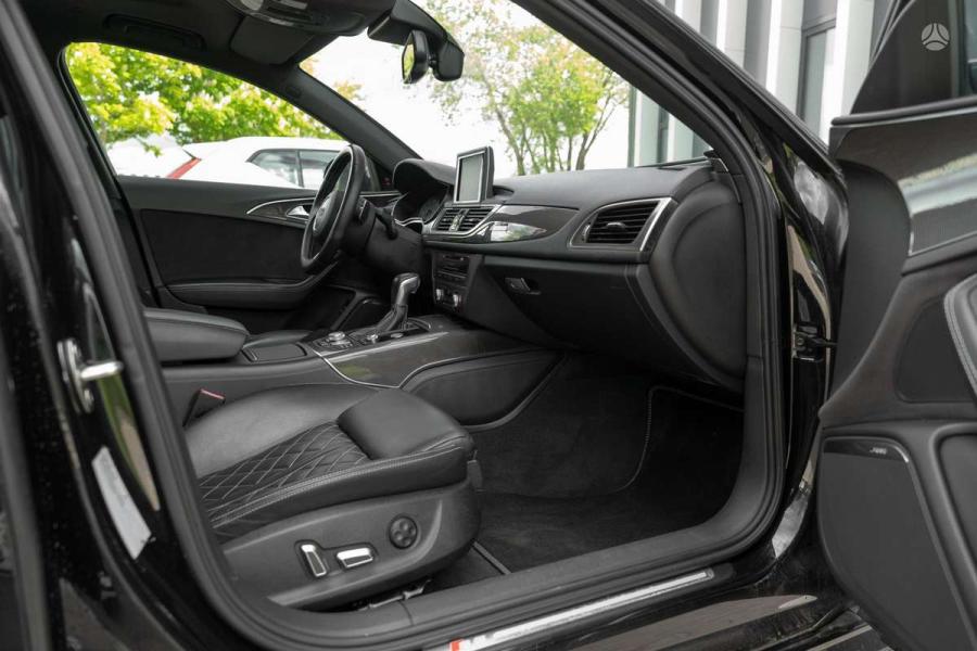 Black Audi S6 2016 in Vilnius, with an engine capacity of 3.99 L and mileage of 104 thousand km for 26490 €, photo 18 on AUTOMOTO.COM.LV