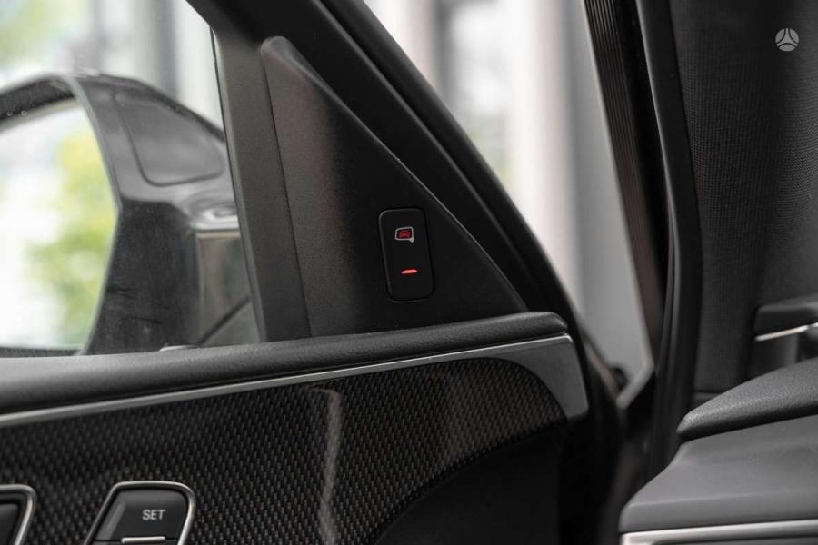 Black Audi S6 2016 in Vilnius, with an engine capacity of 3.99 L and mileage of 104 thousand km for 26490 €, photo 31 on AUTOMOTO.COM.LV