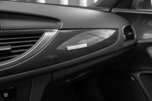 Black Audi S6 2016 in Vilnius, with an engine capacity of 3.99 L and mileage of 104 thousand km for 26490 €, photo 33 on AUTOMOTO.COM.LV