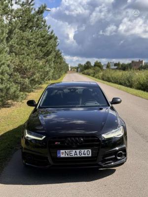 Black Audi S6 2016 in Klaipeda, with an engine capacity of 3.99 L and mileage of 114 thousand km for 25000 €, photo 4 on AUTOMOTO.COM.LV
