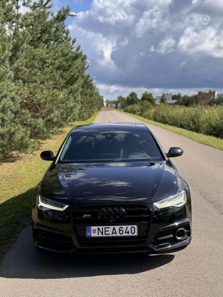Black Audi S6 2016 in Klaipeda, with an engine capacity of 3.99 L and mileage of 114 thousand km for 25000 €, photo 4 on AUTOMOTO.COM.LV