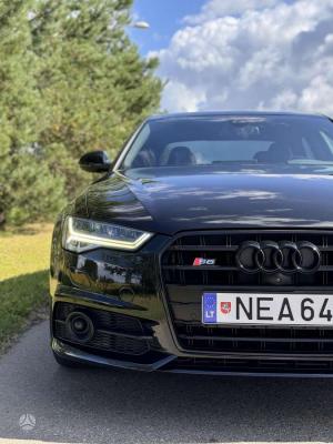 Black Audi S6 2016 in Klaipeda, with an engine capacity of 3.99 L and mileage of 114 thousand km for 25000 €, photo 5 on AUTOMOTO.COM.LV
