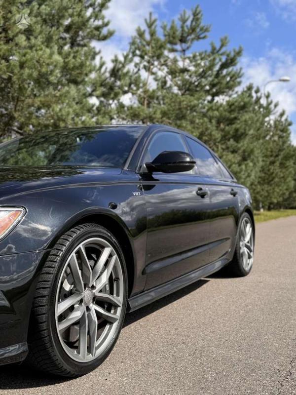 Black Audi S6 2016 in Klaipeda, with an engine capacity of 3.99 L and mileage of 114 thousand km for 25000 €, photo 7 on AUTOMOTO.COM.LV