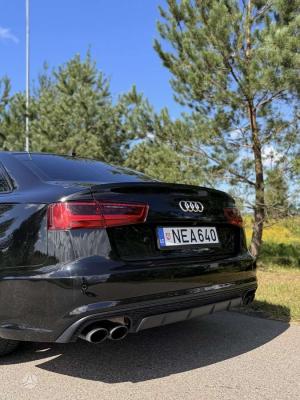 Black Audi S6 2016 in Klaipeda, with an engine capacity of 3.99 L and mileage of 114 thousand km for 25000 €, photo 13 on AUTOMOTO.COM.LV
