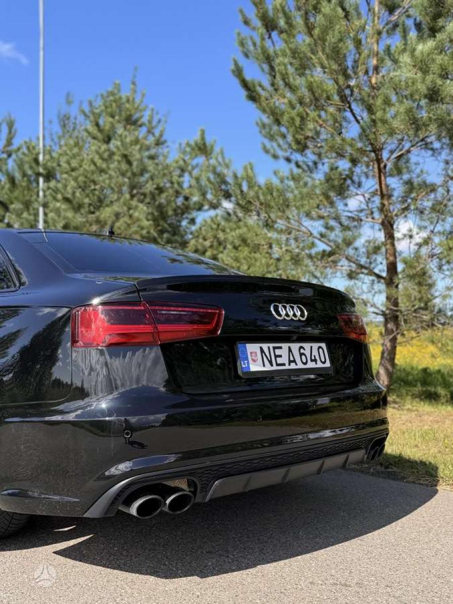 Black Audi S6 2016 in Klaipeda, with an engine capacity of 3.99 L and mileage of 114 thousand km for 25000 €, photo 13 on AUTOMOTO.COM.LV