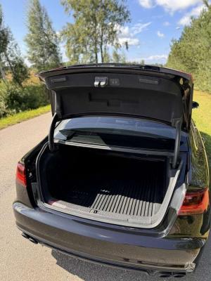 Black Audi S6 2016 in Klaipeda, with an engine capacity of 3.99 L and mileage of 114 thousand km for 25000 €, photo 14 on AUTOMOTO.COM.LV