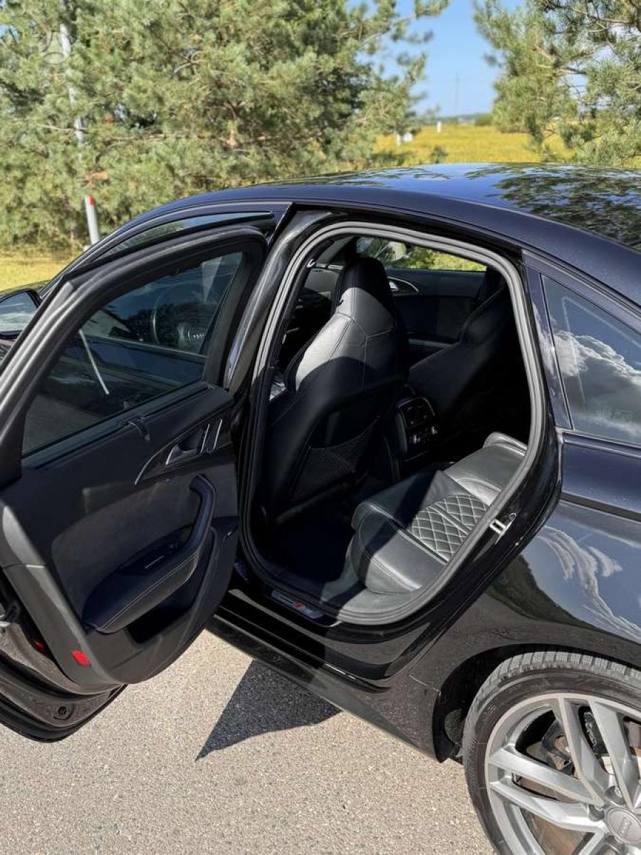 Black Audi S6 2016 in Klaipeda, with an engine capacity of 3.99 L and mileage of 114 thousand km for 25000 €, photo 26 on AUTOMOTO.COM.LV