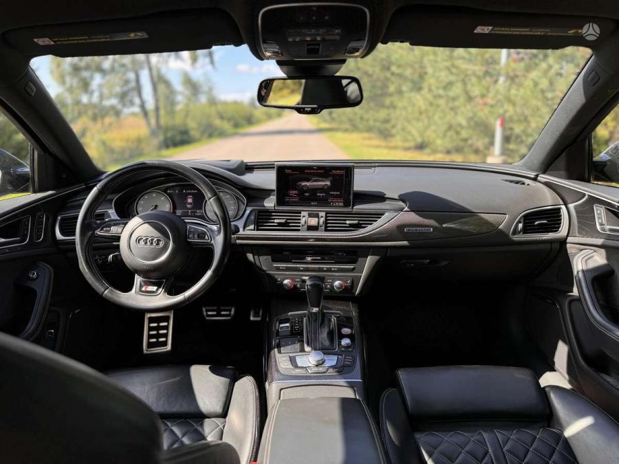 Black Audi S6 2016 in Klaipeda, with an engine capacity of 3.99 L and mileage of 114 thousand km for 25000 €, photo 33 on AUTOMOTO.COM.LV
